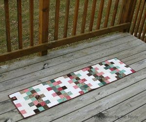 Mini Charm Mix Table Runner Free Pattern - Freemotion by the River
