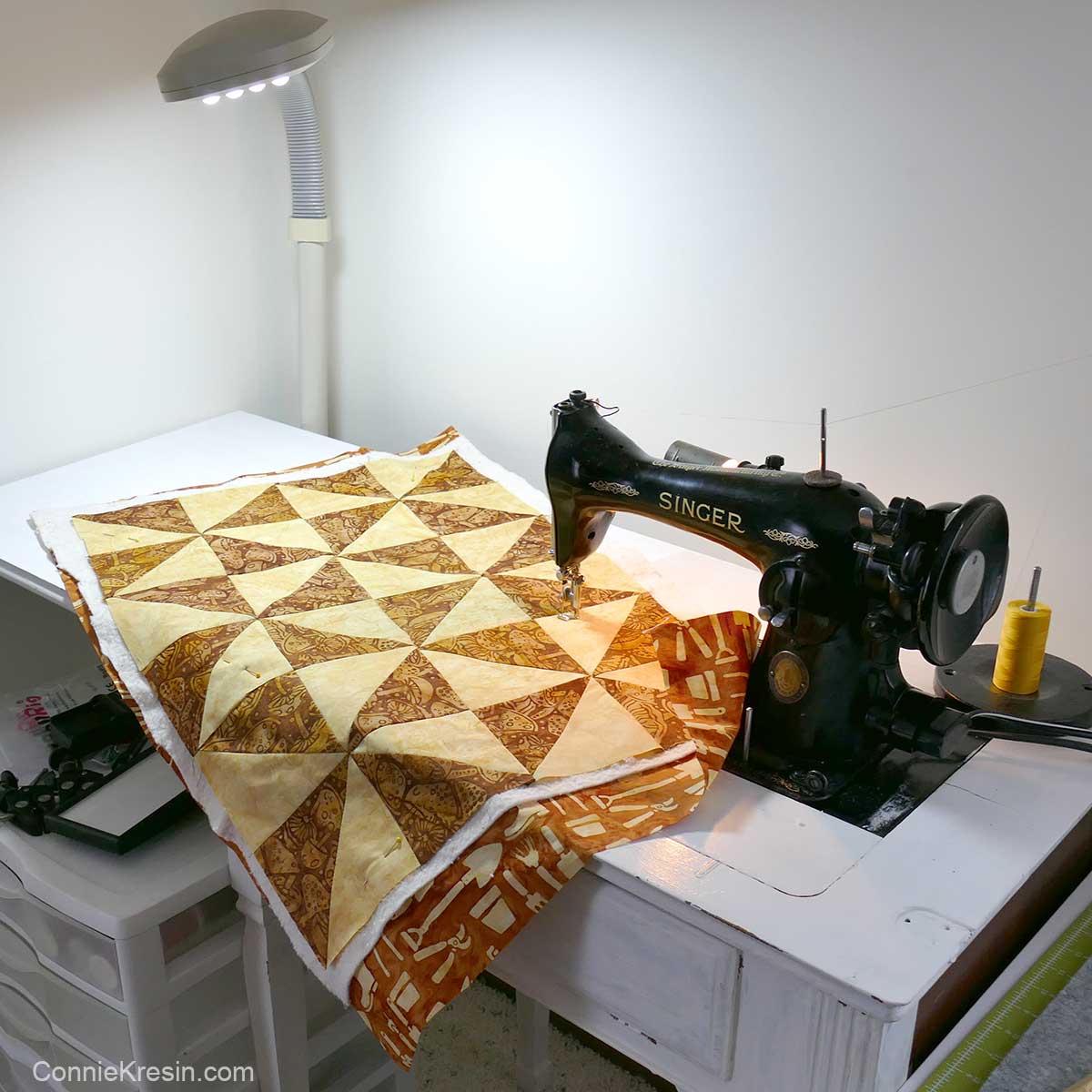 HST Pinwheel Table Runner tutorial - Freemotion by the River