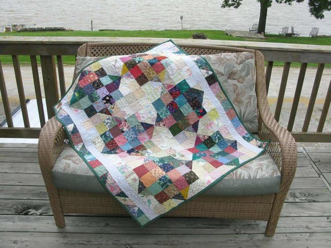 River Scraps Baby Quilt - Freemotion by the River
