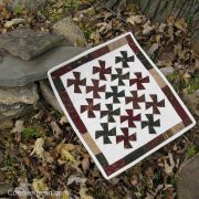 Beautiful Mini Scattered Table Topper - Freemotion by the River