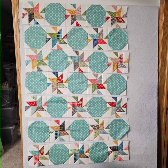 Charm Pack Cartwheel Quilt - Freemotion by the River