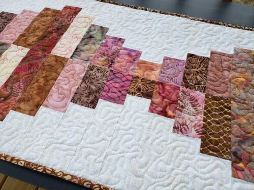Piano Keys Table Runner in 2 different colors - Freemotion by the River