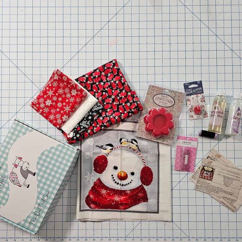 Quilted Cow Snowman Table Topper - Freemotion by the River