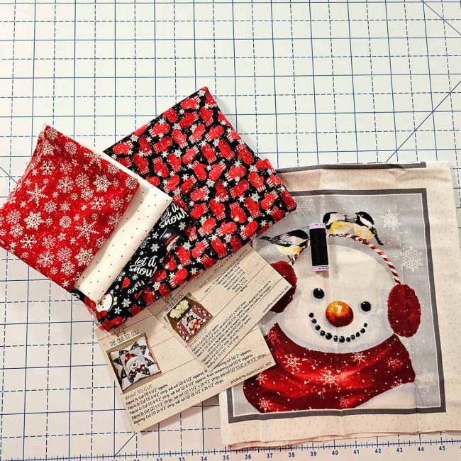 Quilted Cow Snowman Table Topper - Freemotion by the River